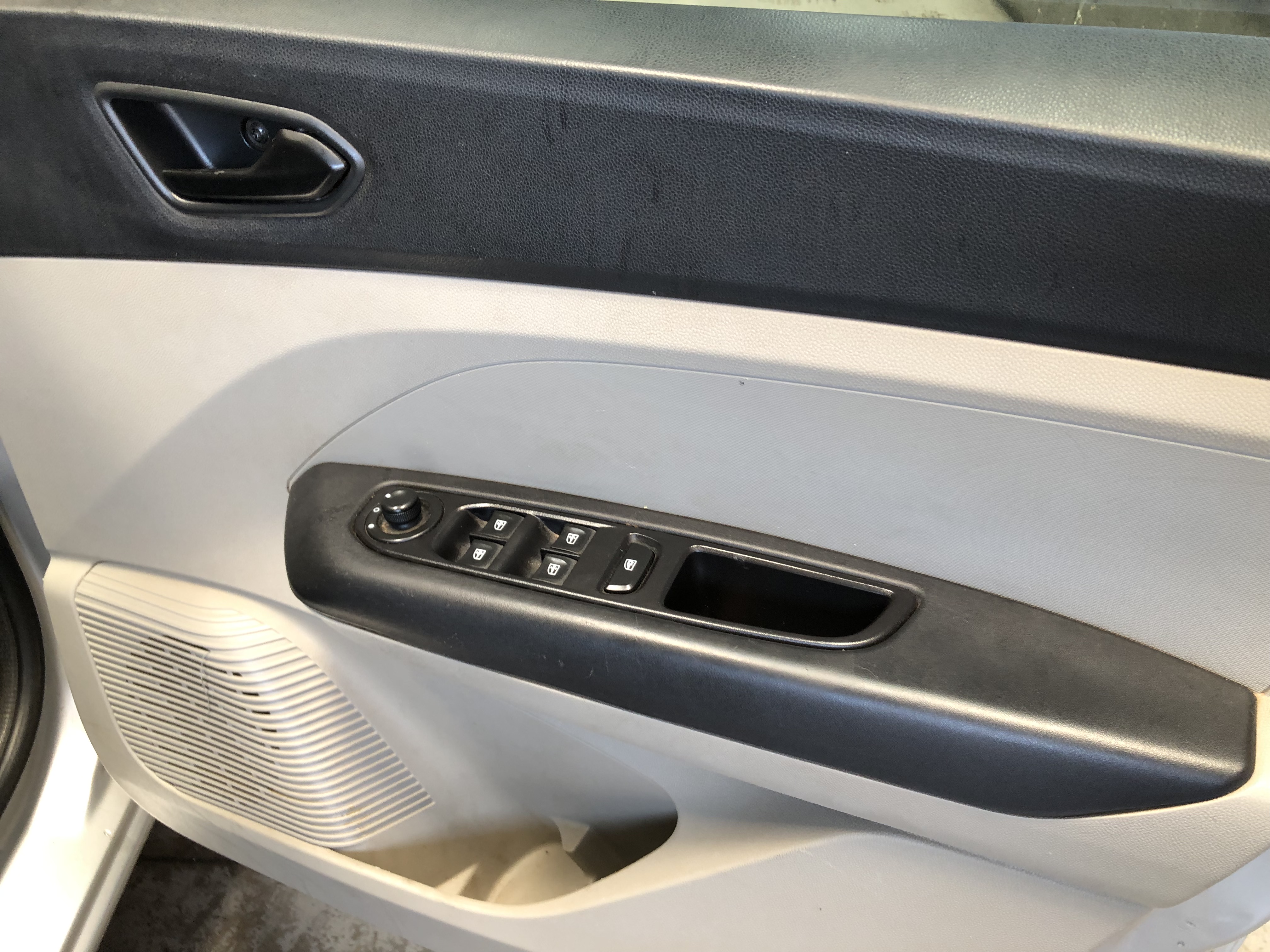 Used 2023 Renault Triber 1.0 Dynamique | Junk Mail Marketplace