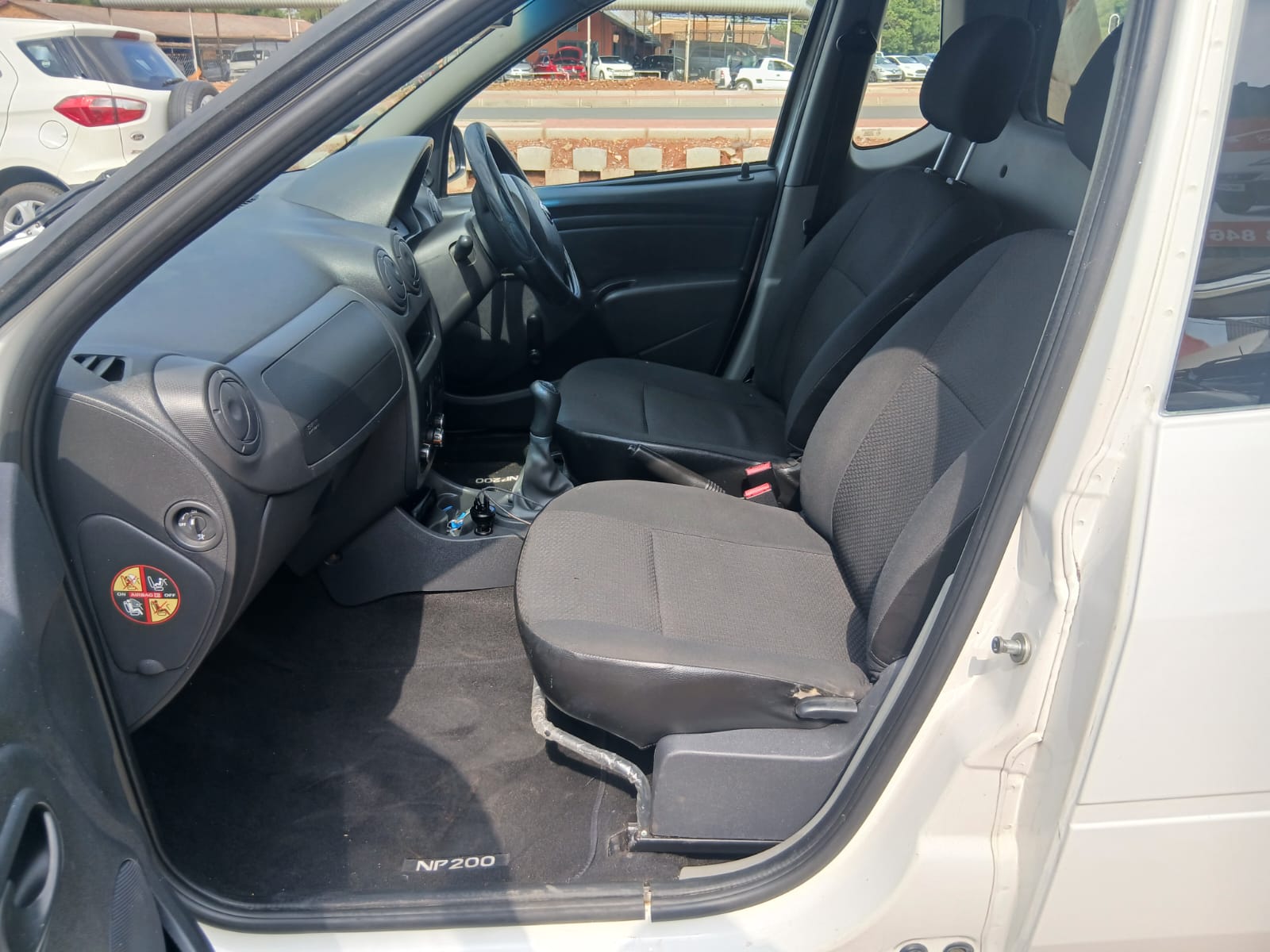 Used 2023 Nissan NP200 1.6i Stealth | Junk Mail Marketplace