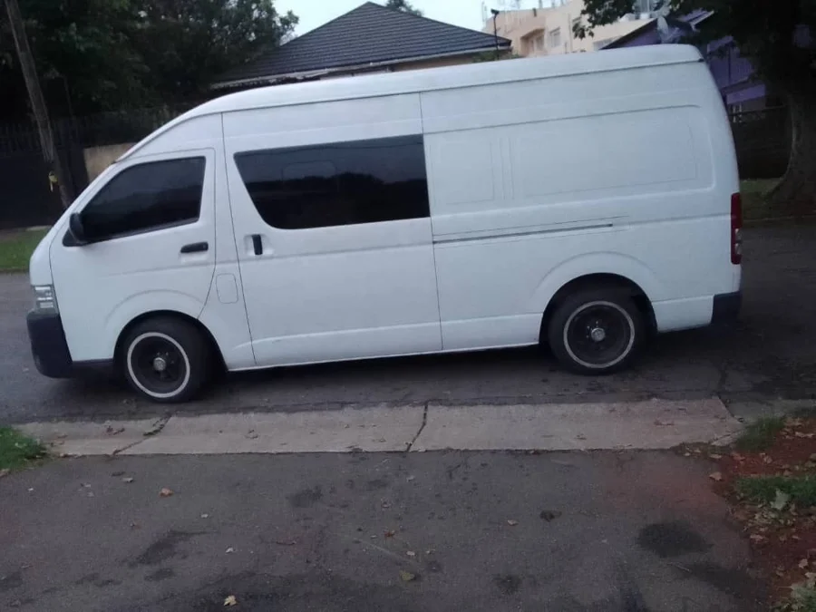 Used Used 2017 Toyota Quantum 2.7 panel van for sale in Limpopo | Auto Mart