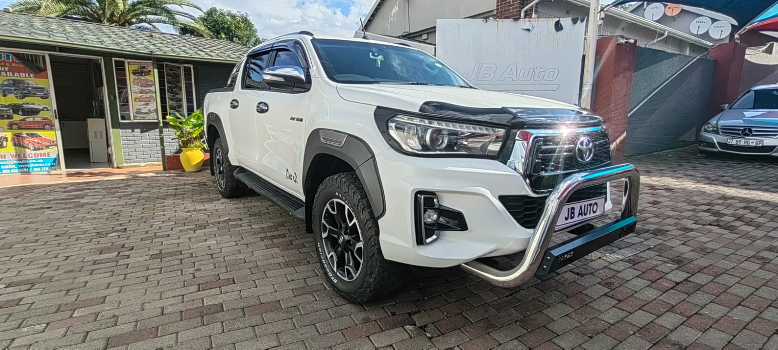 Used Used 2017 Toyota Hilux 2.8GD-6 double cab Raider Dakar for sale in ...